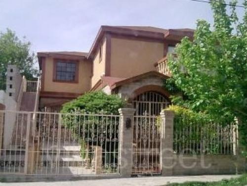 NOGAL 202 COL LAS PALMAS PIEDRAS NEGRAS, COAH | CasaInmobiliaria.mx